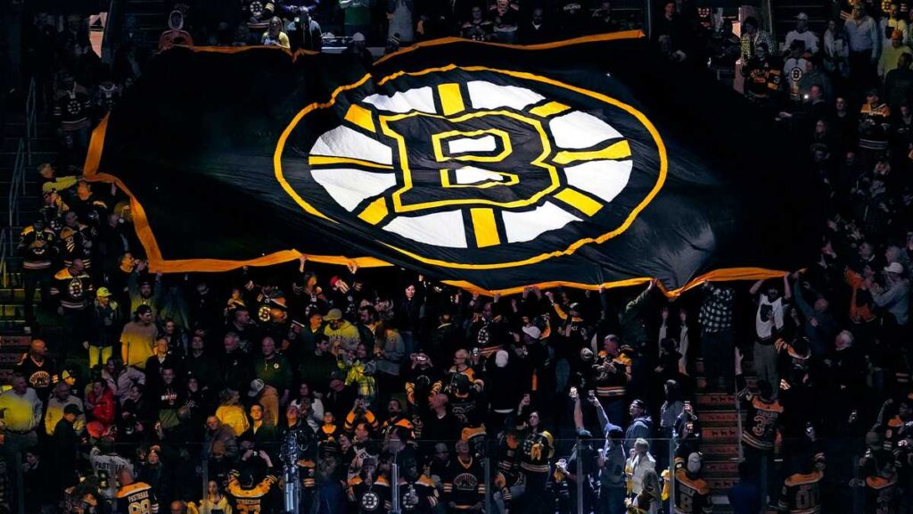 BREAKING: Boston Bruins Shock Fans By Trading Key Player To Rival Team ...