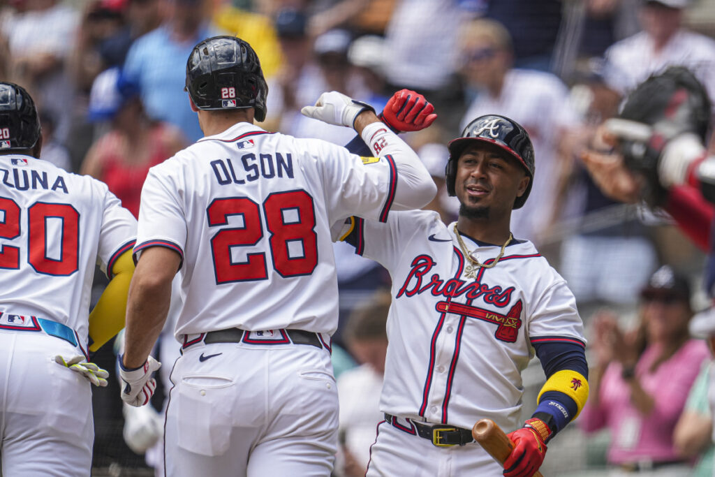 BREAKING: Braves Legend Announces His Return to the Den: Chipper Jones ...