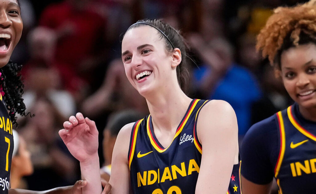 She Won't Give Up: Caitlin Clark's Triumphant Return to Carver-Hawkeye Arena Sparks Historic ...